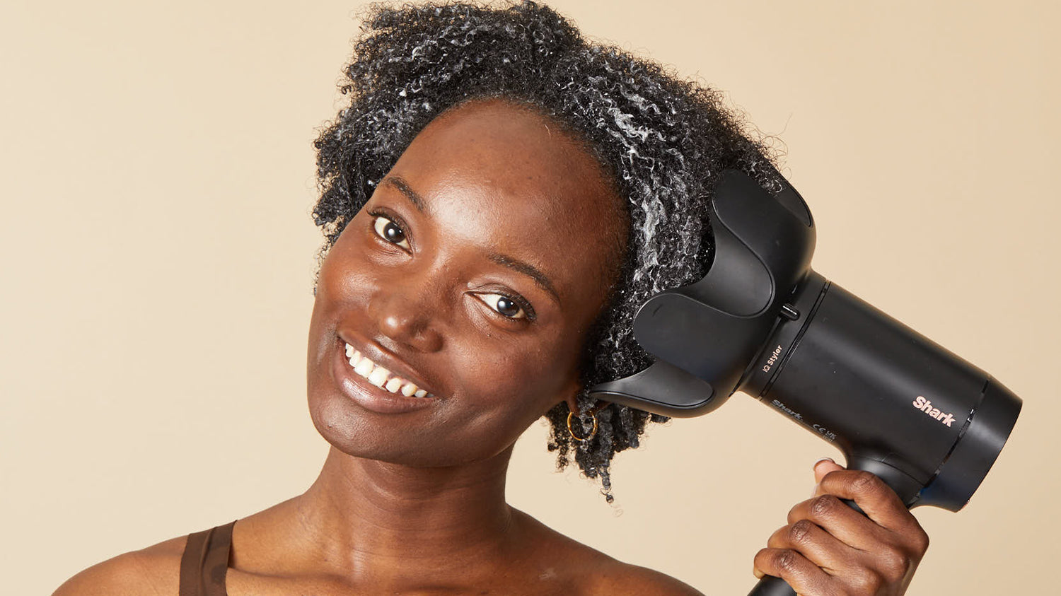 How To Dry Curly Hair: Tips & Techniques
